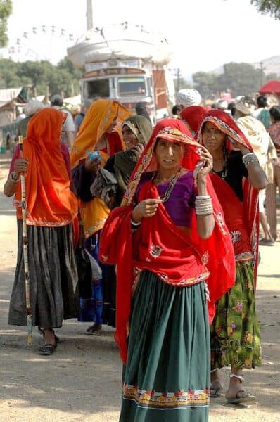 25 Best Gifts To Bring Back From India That Your Family Will Love ...