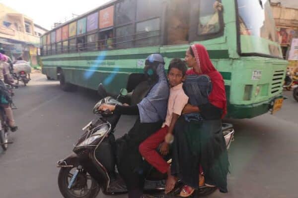 Indian Bus Travel Guide: The Ultimate Tips for First-Timers - Chai Nomad